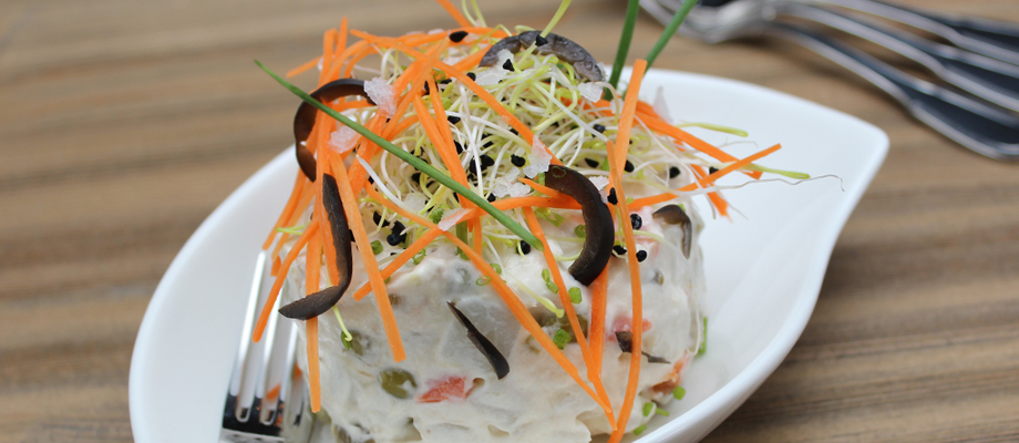 Ensaladilla de papas, pollo y pebre picante — Marmicoc